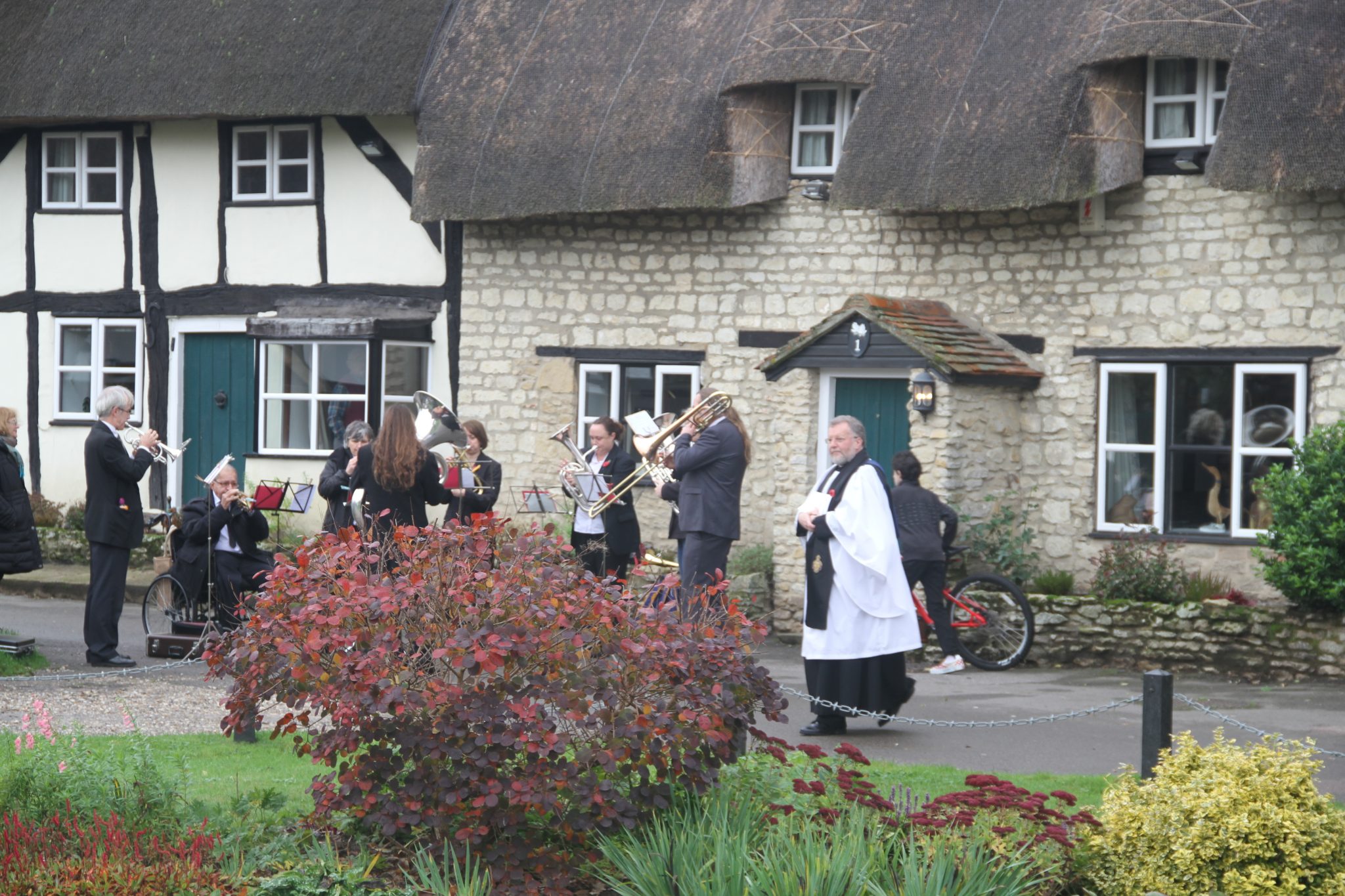 Remembrance Sunday Pictures - Chalgrove Local History Group